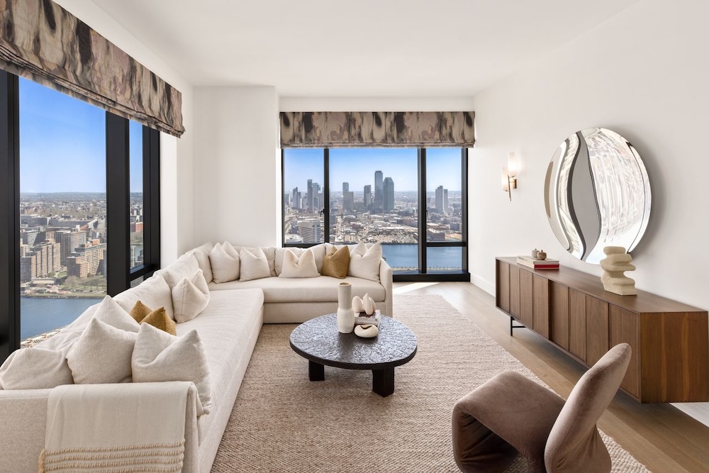 Luxurious NYC Corner Residences That Soak Up the Skyline | Lux Exposé
