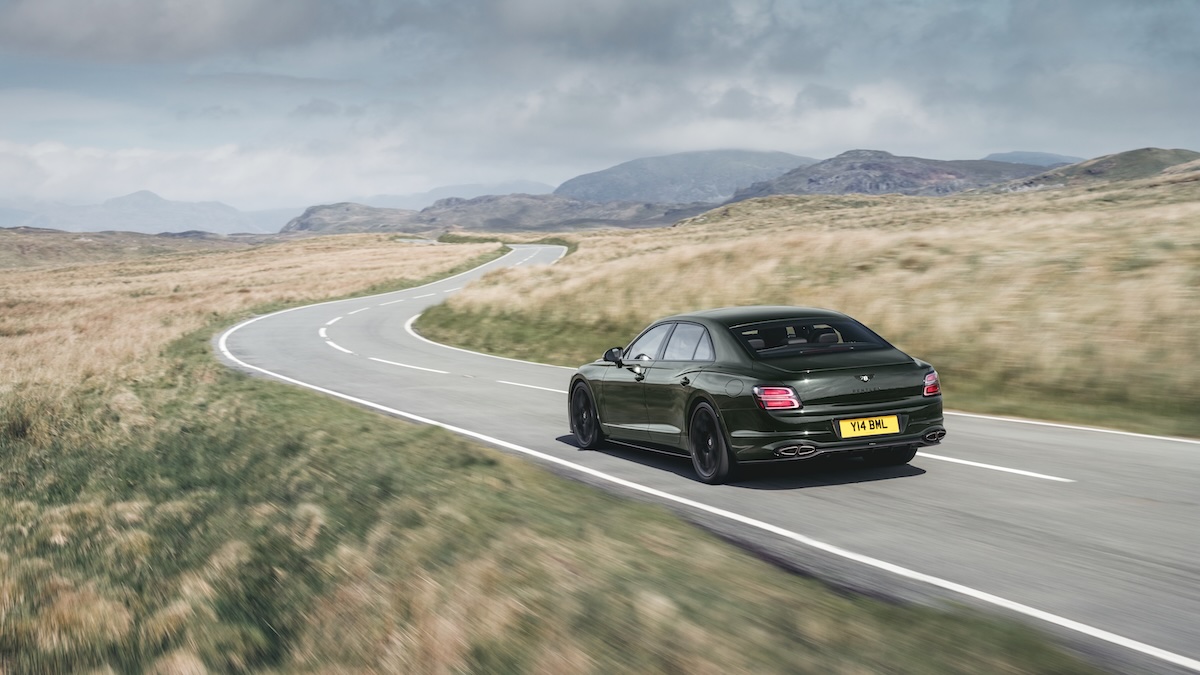 2026 Bentley Flying Spur Debuts With New Design and Hybrid V8 Power ...